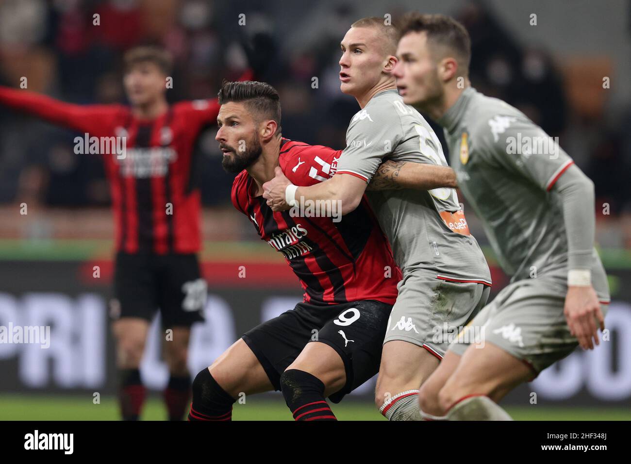 AC Milan - Genoa CFC : sur quelles chaînes et à quelle heure voir le ...